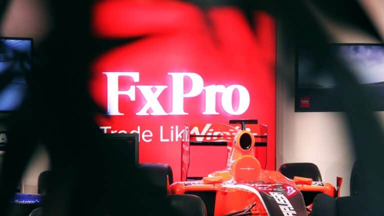 FxProのCOO（ピーター・オースト氏）に海外FX口座開設の教科書が独自インタビュー！